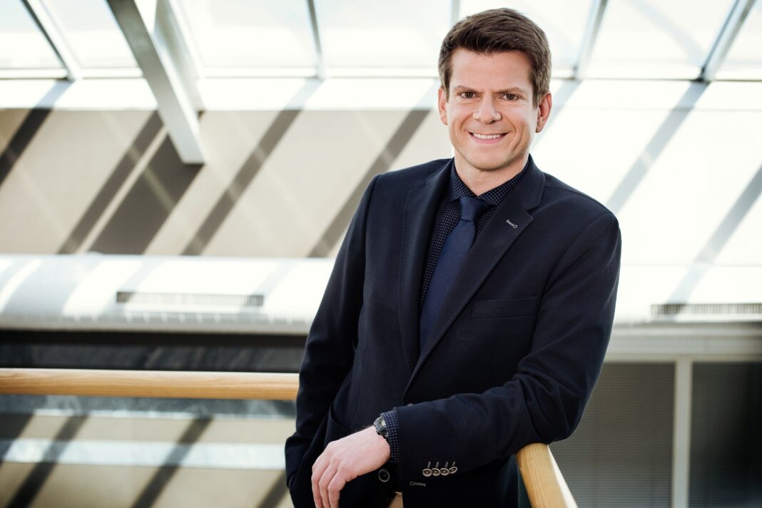 David Dehenauw: "Hittegolf duurt minstens één week" - Vipnieuws.be