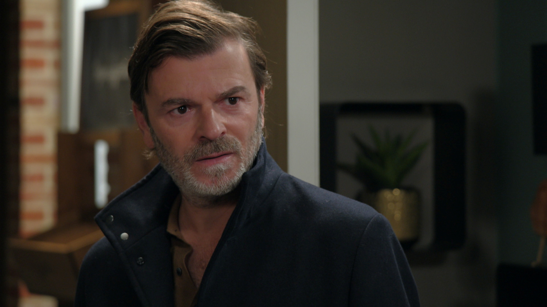 Geert Hunaerts verrast door verjaardagwensen van Thuis-collega’s ...