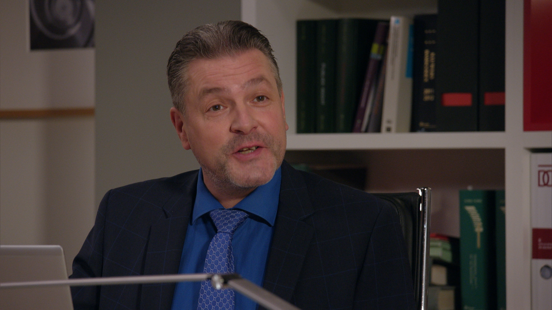 Thuis-acteur Wim Stevens onthult dure passie: “ik voel me daar wat ...