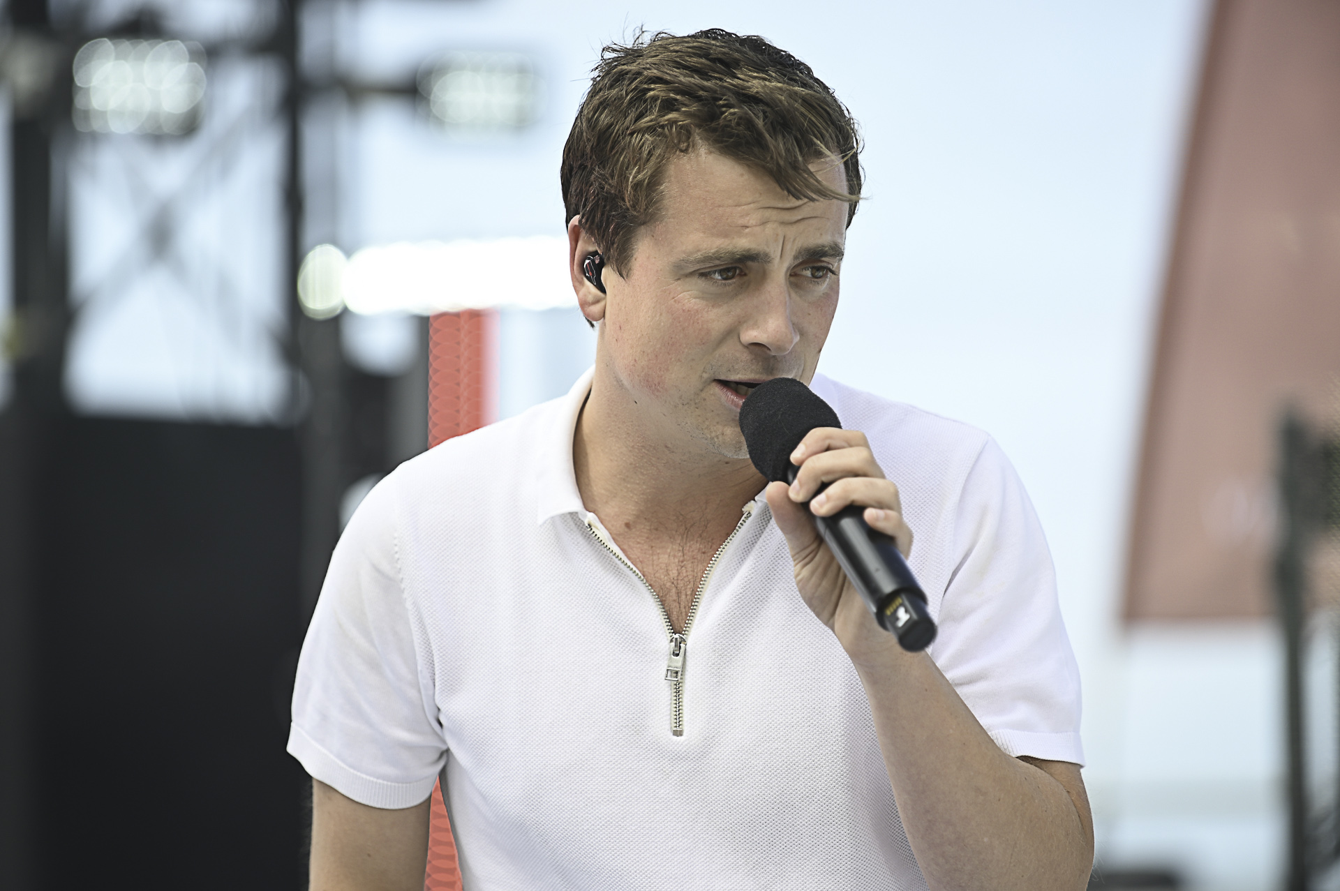 Niels Destadsbader heeft kritiek op VRT: “Snap er niets van” - Vipnieuws.be