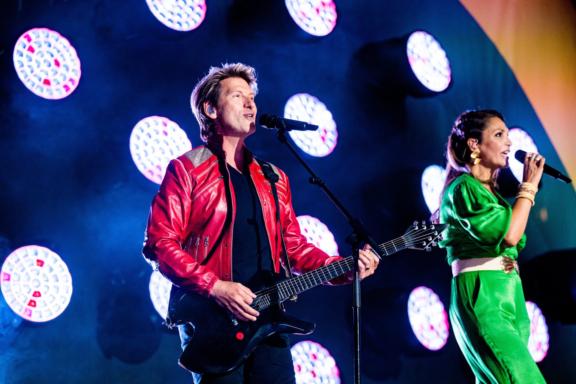 Gene Thomas met spoed naar ziekenhuis: “pijn was niet meer te harden ...